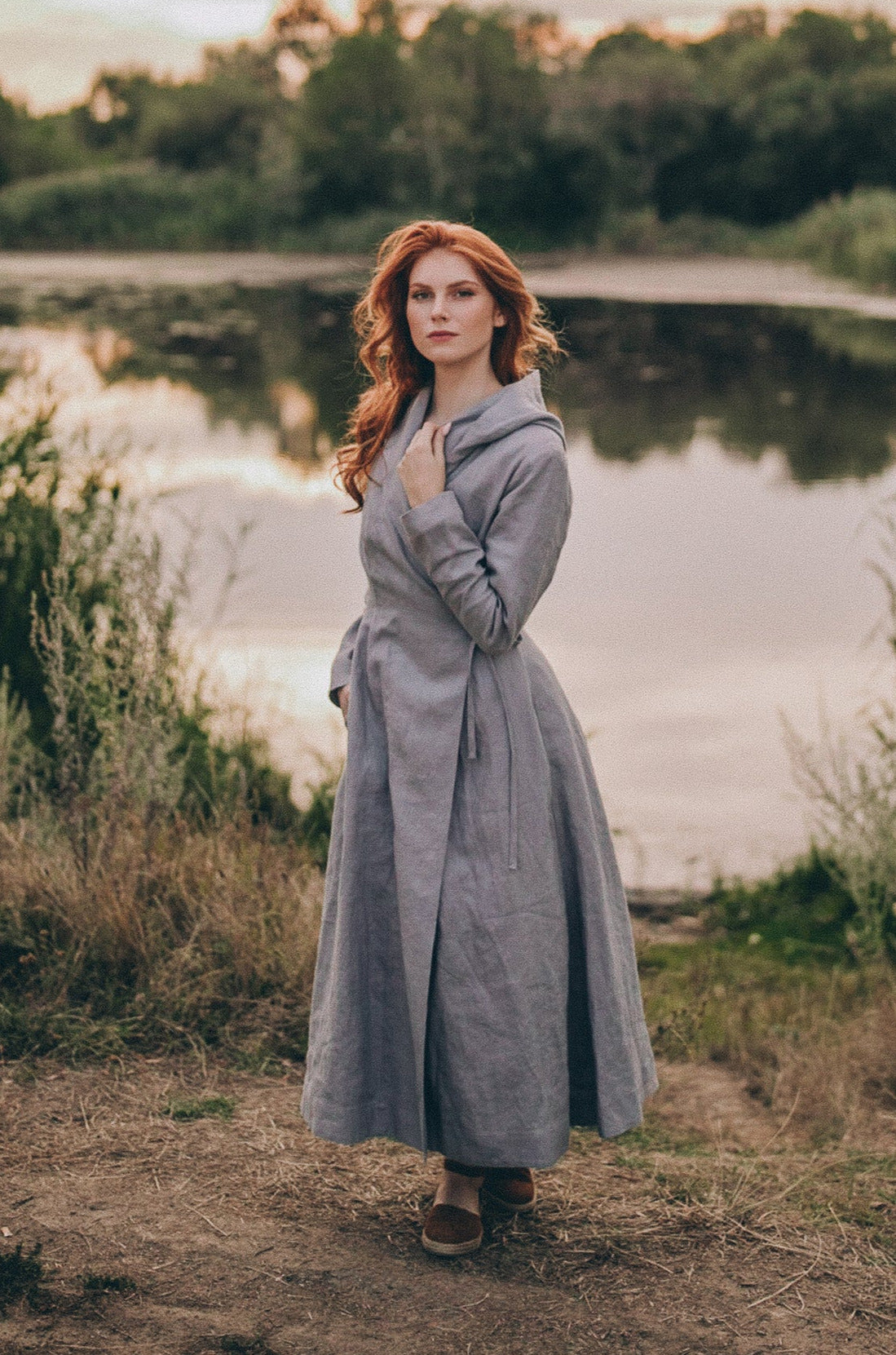 Heavyweight Linen Coat - Elegant, Warm, and Cozy Outerwear – VisibleArtShop