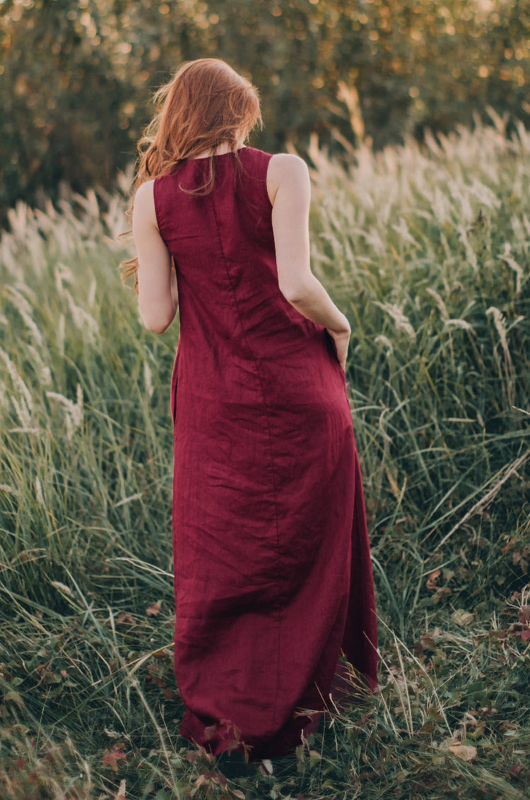 Minimalist Linen Maxi Dress with V-neck - Elegant Summer Style ...